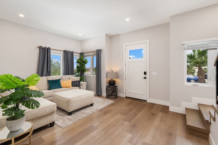 Ocean View Modern & New W/pool - Mission Beach - San Diego