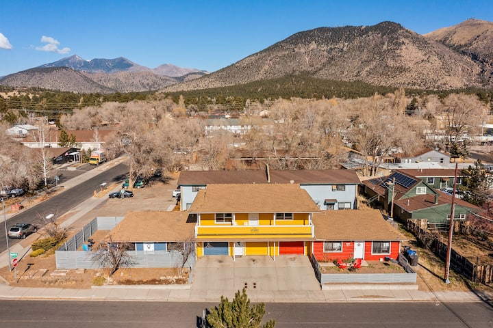 Flag Getaway Triplex W/ac, Garages, Fenced Yards - Flagstaff, AZ