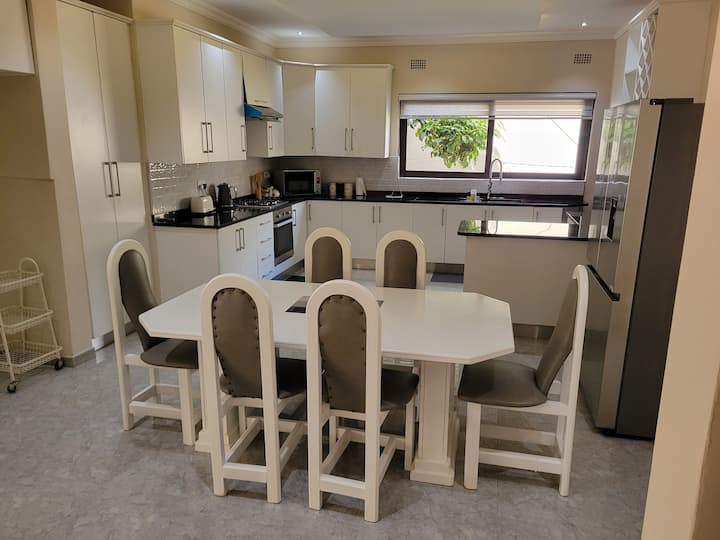 Sable Suites F1.3, 3 Bed Apartment In Kabulonga - Lusaka