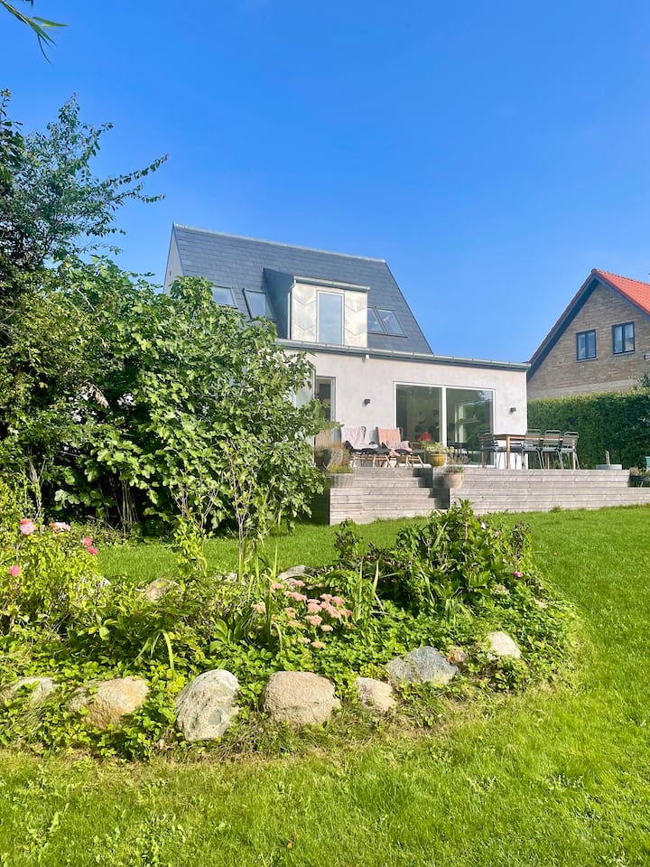 Gennemrenoveret Villa I Hippe Nv - Copenhaguen