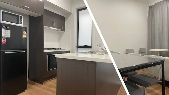 Austral | Each Bedroom With Ensuite - House - Camden
