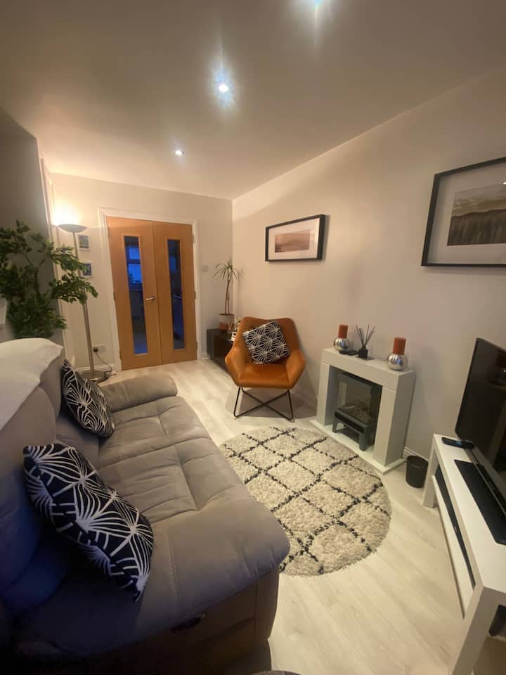Cosy East Belfast Townhouse Minutes To City Centre - George Best Belfast City Airport (BHD)