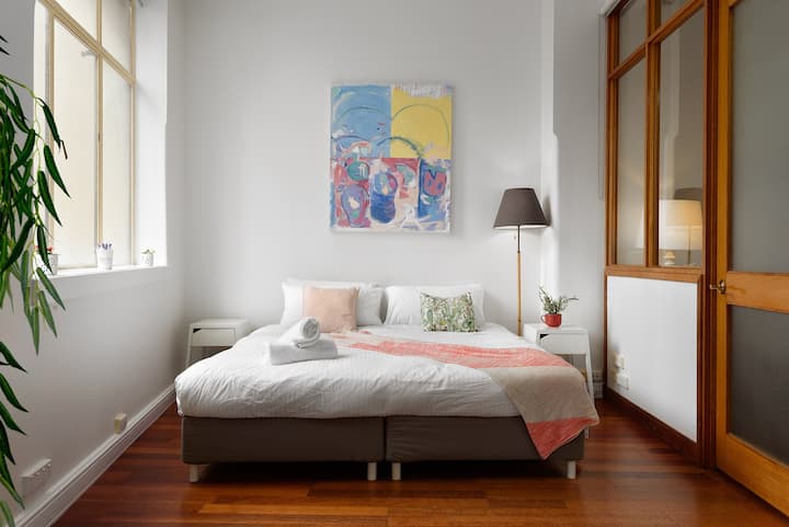 Unbeatable Central Location - North Sydney