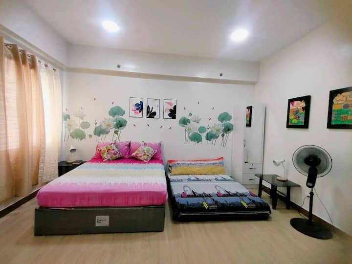 Furnished Unit W Pool Next To Mall Hope Residences - Naic