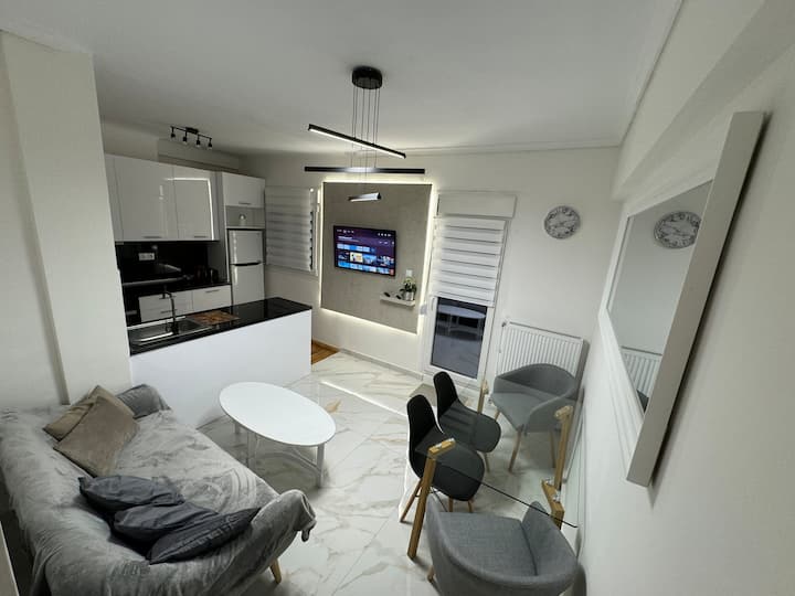 Cityscape Haven In Thessaloniki - Thessaloniki