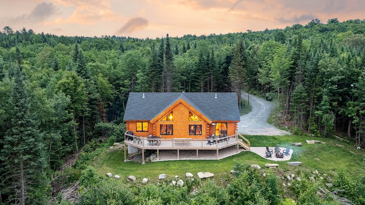 "North Of The Notch Lodge" Ski-hike-dine-golf-shop - Bethlehem, NH
