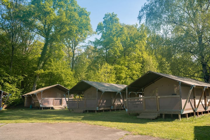 Camping La Colline - Tente Safari 5p Sanitaires - Tintigny