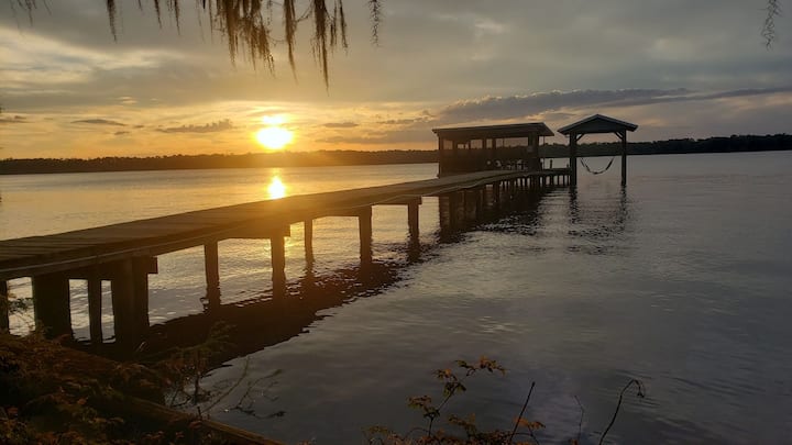 St Johns River Retreat - Unit2 - Crescent City, FL