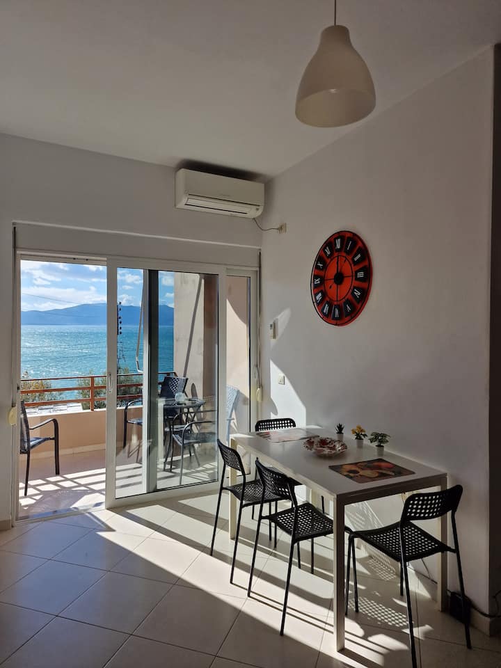 Orange Corner Apartment - Saranda