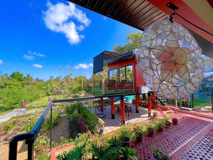 Farmstead, Treehouse, Garden. Tagaytay - 10pax - Alfonso