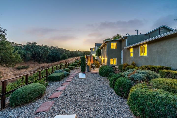 1bed Couples Getaway  On Micro Resort, +Hot Tub - Paso Robles, CA