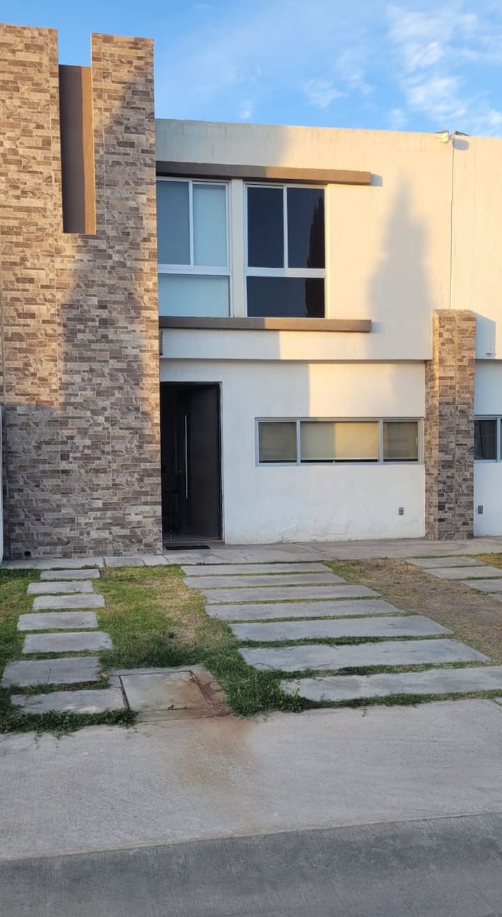 Casa Completa 3 Habitaciones - San Luis Potosi