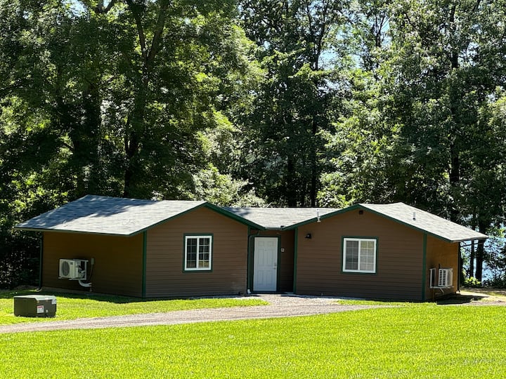 Cottage 22 - Cave Township, IL