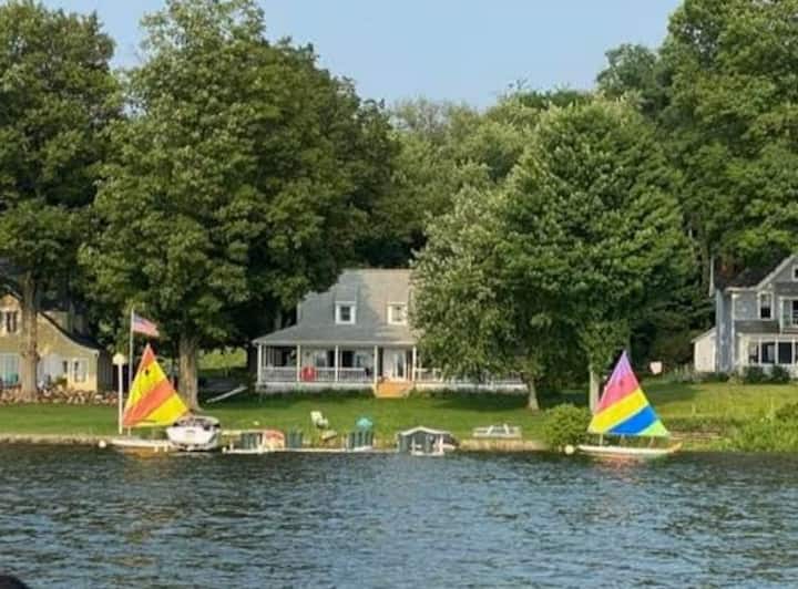 Lake Living At It Best! - Conneaut Lake, PA