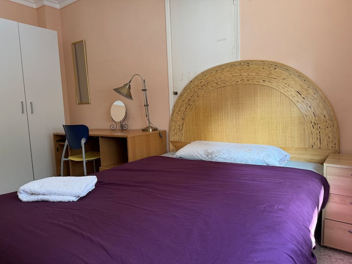 Exclusive Double Bedroom For One In Gibraltar - Gibraltar