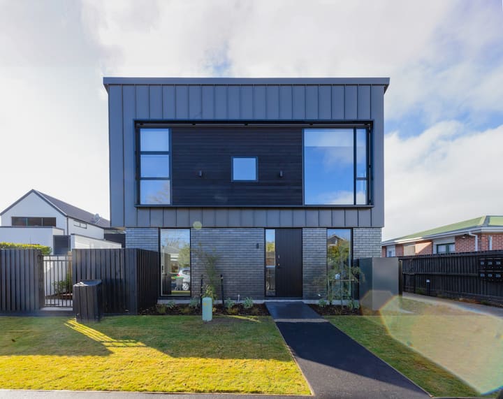 Exclusive Modern Retreat | Cbd L Guest Favourite - Christchurch