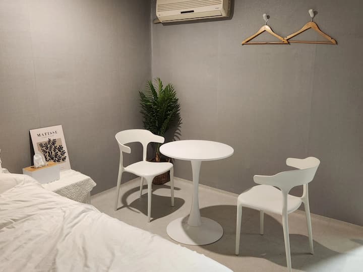 남포동 비프광장 자갈치 레이트체크아웃12시 #랜덤객실배정 스테이미도 - Busan