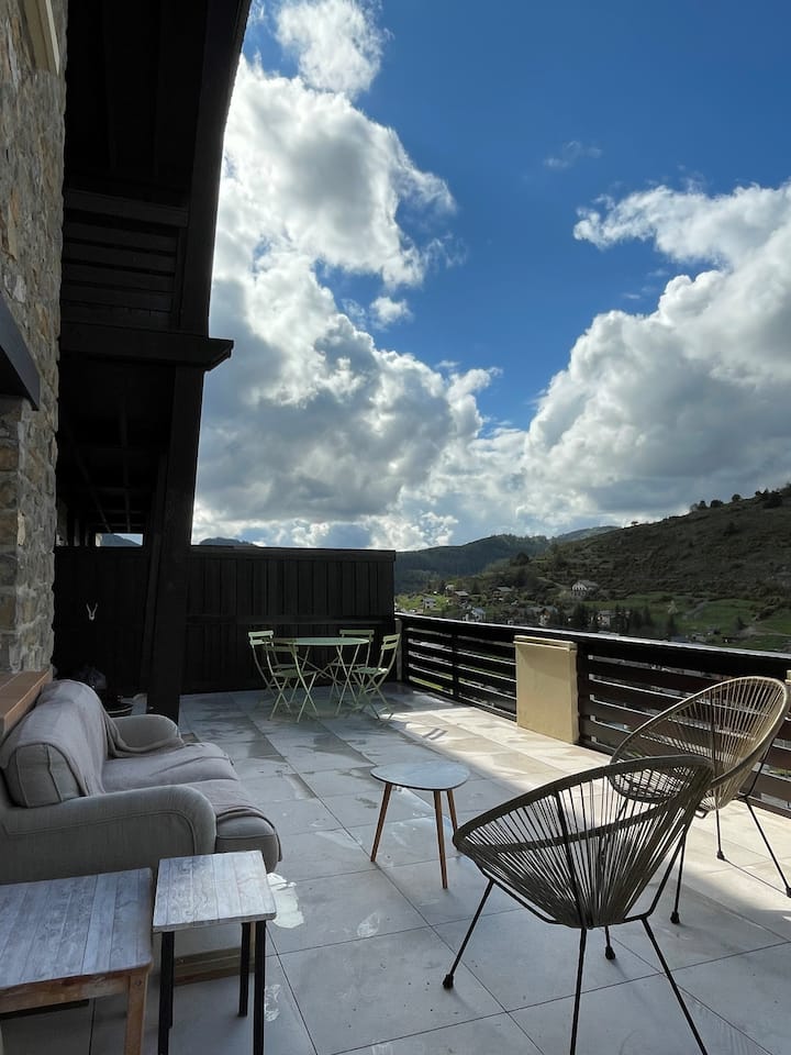 Studio 20m² Et Sa Terrasse De 50m², Vue Montagnes - Roubion