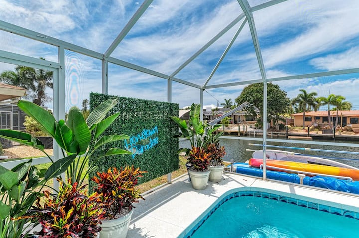 Hometown Paradise - Canal, Dock & Heated Pool - Bradenton, FL