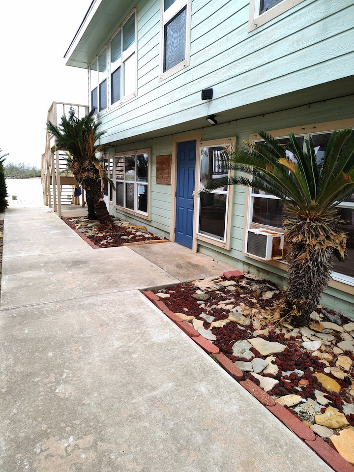 Downstairs - Riverside Lodge - Matagorda, TX