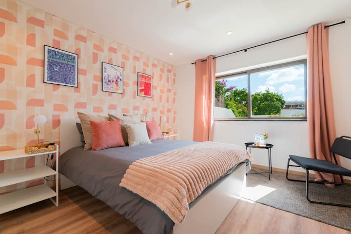 7min -> Uni& Sé-velha | Ac | Work Desk+300mbs Wifi - Coïmbre