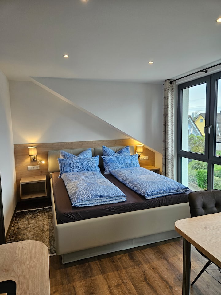 Dreibettzimmer Mit Balkon - Rust