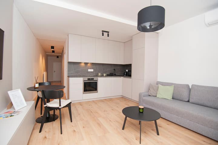 Modern Studio In The City Center - Pozsony