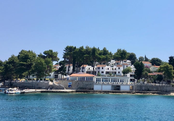 Family Paradise.f3 - Korčula