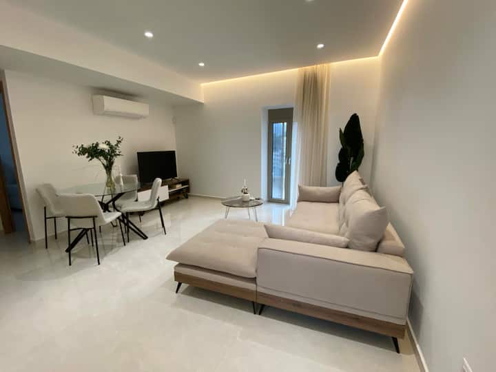 Floral City Apartments - The 1 Bed Apartment - Agios Nikolaos