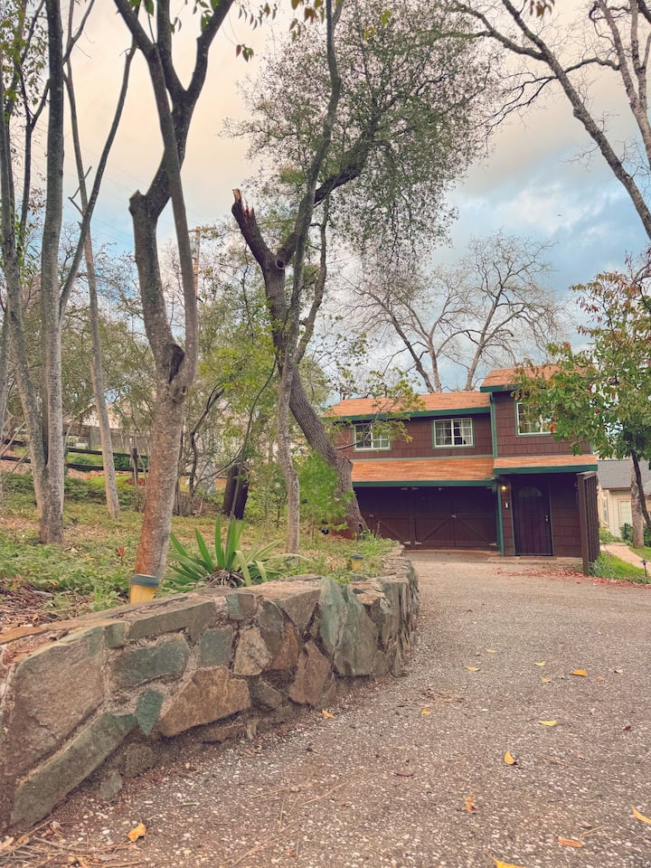 Bear Cottage - Trail Access - Auburn, CA
