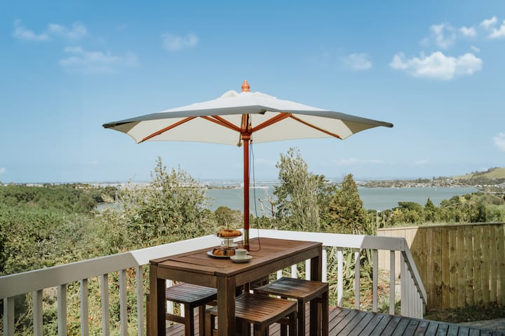 Experience The Magic Of Auckland Autumn - Auckland