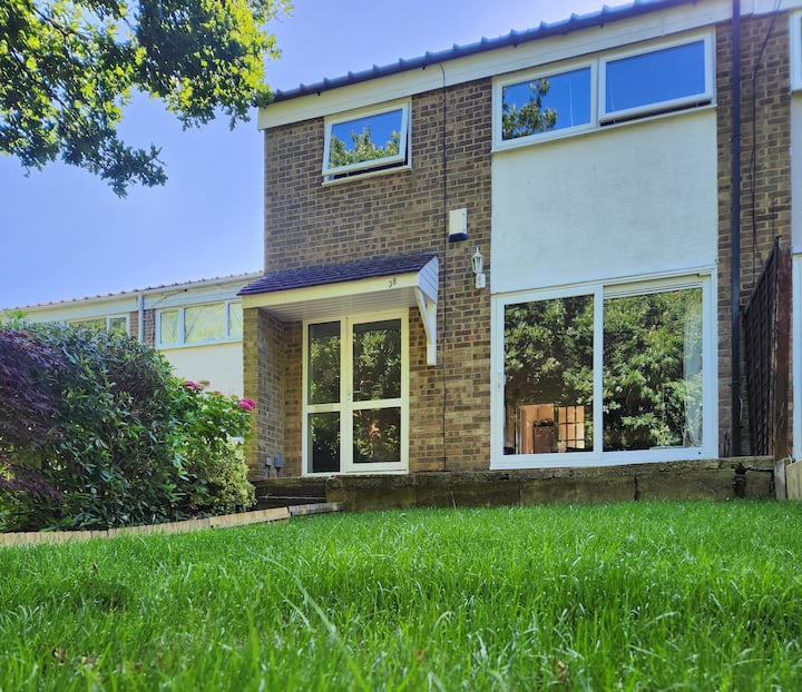 Twin Room In Crawley/gatwick/w Sussex - Crawley