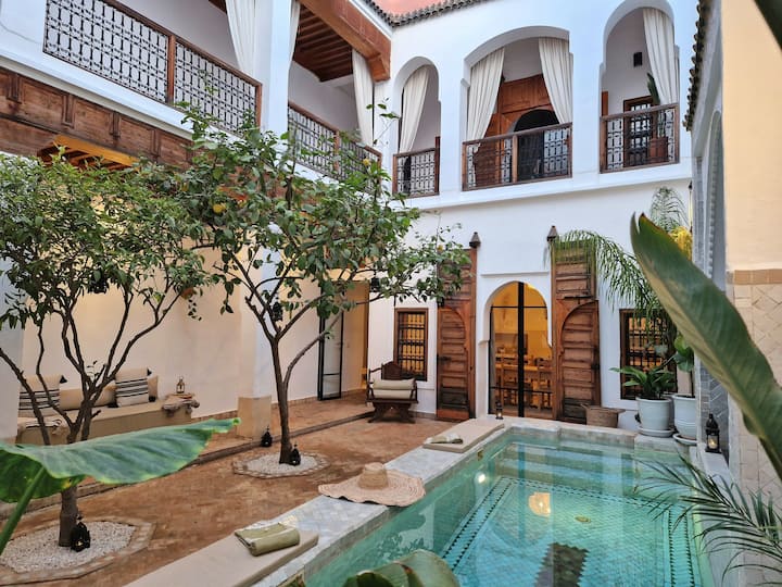 Riad-10mnjemaafna-personnel & Petit-déjeuner - Marrakesh