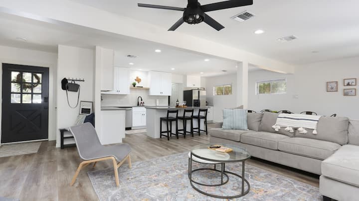 Location! Dog Friendly+2 King Beds+grill+sleeps 9 - San Antonio, TX