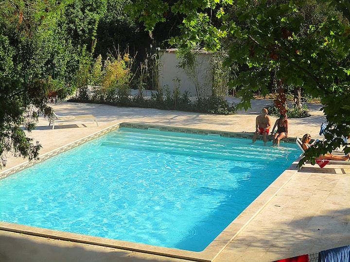 Le Mazet D'uzès - Uzès