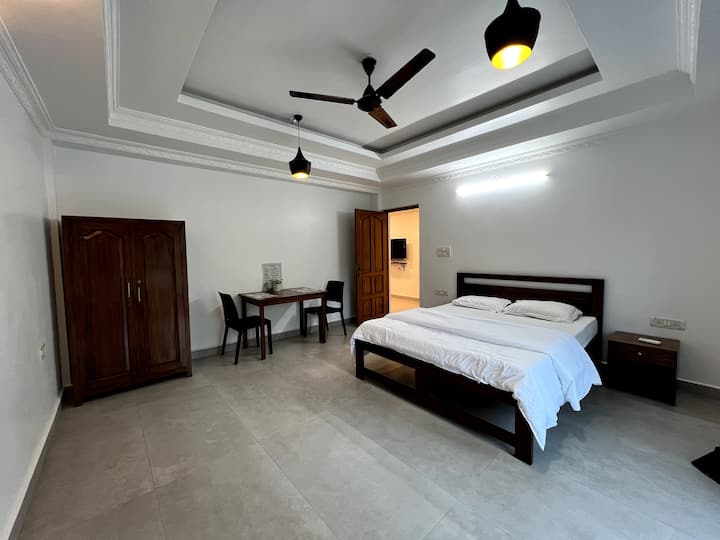Modern Ac Studio Apartment Near Cavelossim Beach - Goa