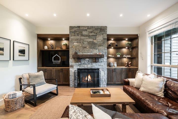 Nicklaus North Golf Course | Private Hot Tub | Bbq - Whistler