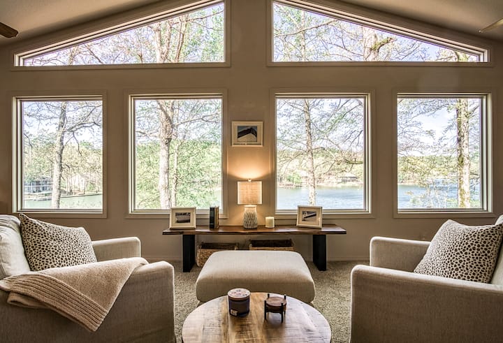 Luxury Lakefront Home, Boat, Hike, Golf, Relax - Hot Springs Village, AR