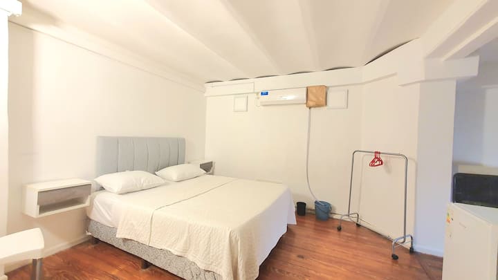 Full 5g Microcentro Suipacha  Street Baño Privado - Argentina