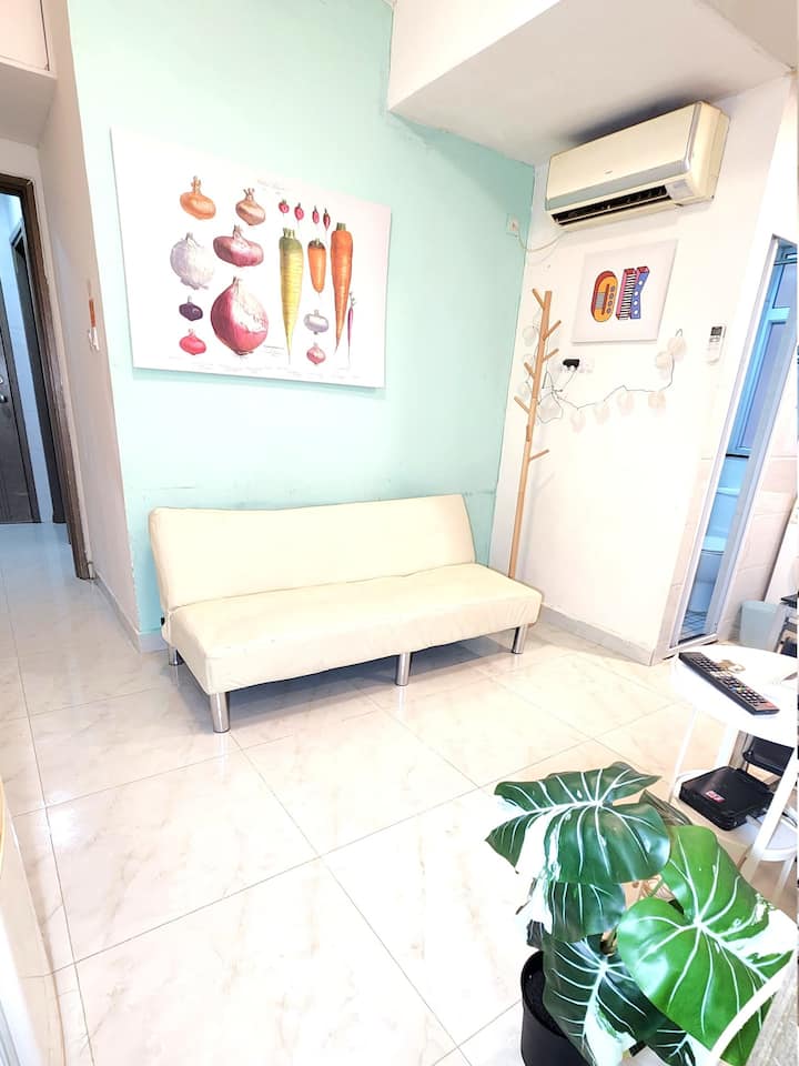 True City Center 3-bdr Fit 9 Ppl Next To Mrt M4 - Hong Kong