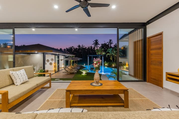 ! Full Ac Villa Lagoon 5br Scenic Rice Fields View - Bali