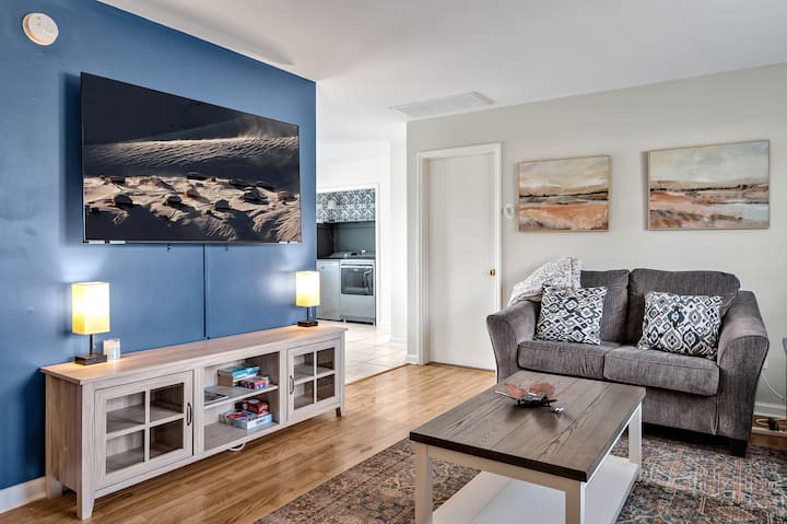 Close To Downtown | 3 Tv's | King Bed | Sleeps 8 - Apex, NC