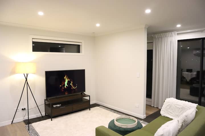 Comfy & New Home In Lower Hutt - New Zealand