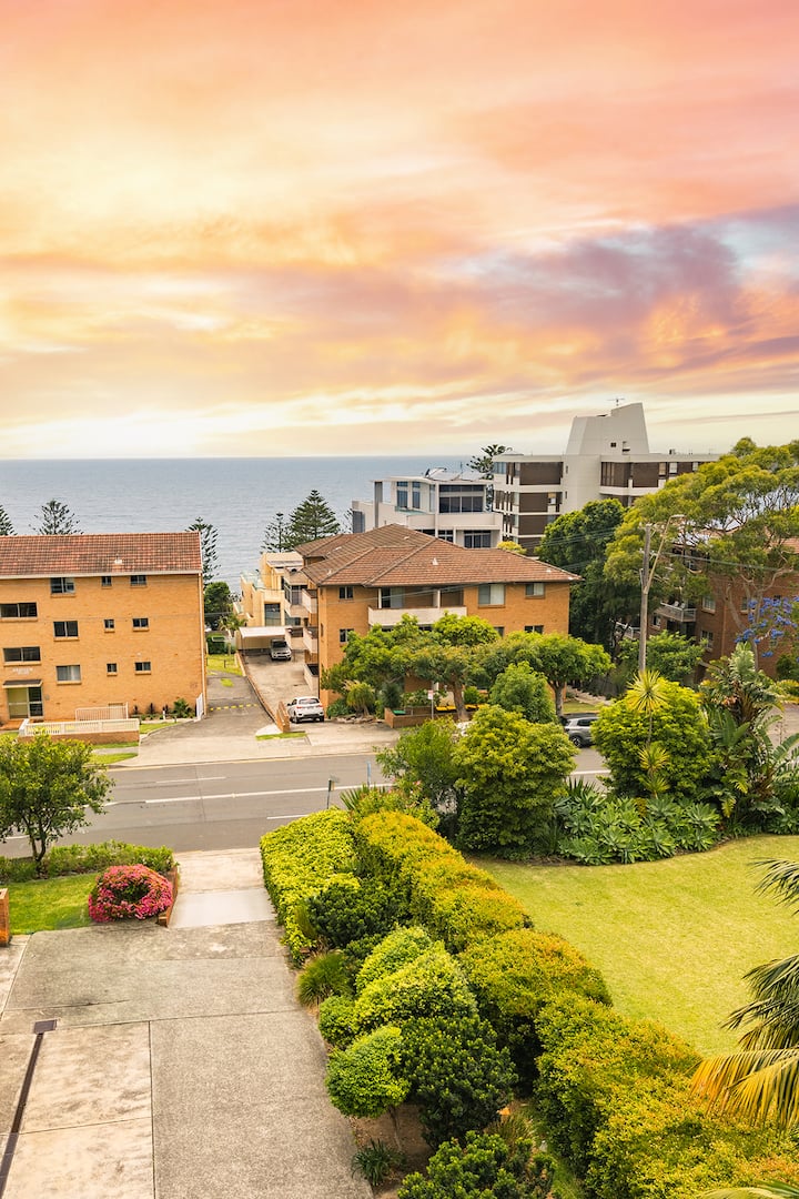 The Loft – Ocean Views & Elegant Beachside Living - 월런공