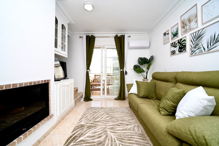 Coastal Charm – Modern Duplex Near The Sea - San Miguel de Salinas