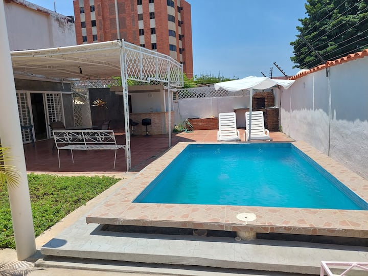 Alojamiento Para Grupos /Eventos / Piscina - La Guajira