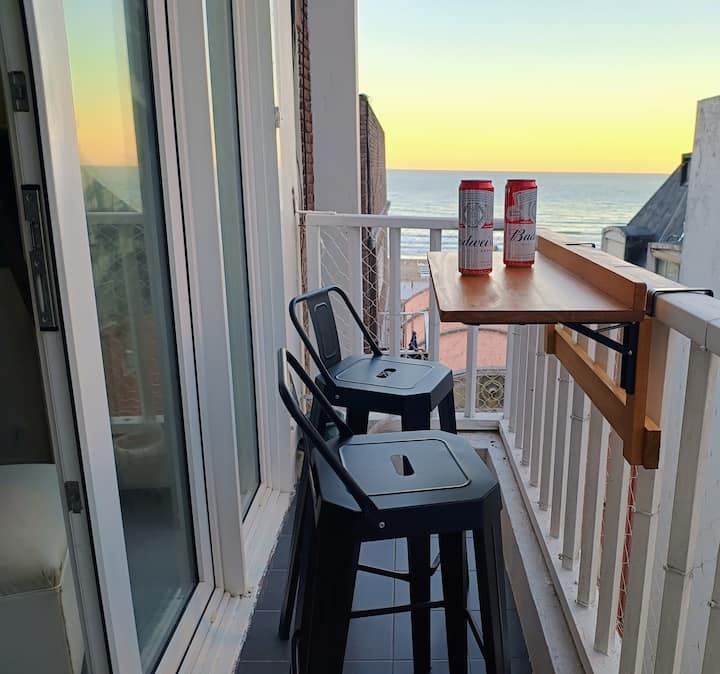 Dpto. Con Vista Lateral Al Mar. - Mar del Plata