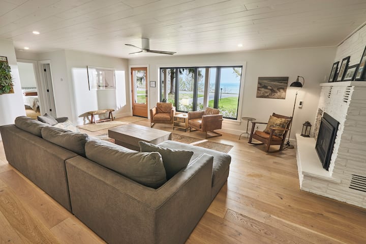 West Bayshore Retreat - Traverse City Michigan - Traverse City