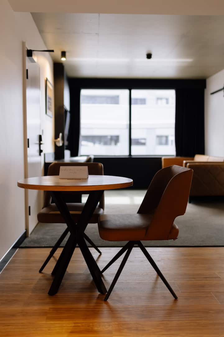 1 Bedroom Apartment - Merewether