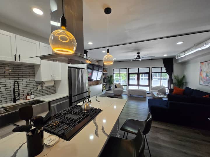 Central City Atl 4br/3ba - Atlanta, GA